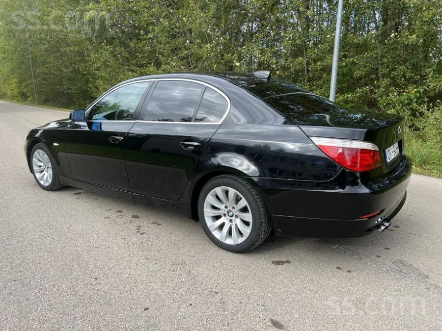 Black BMW 525 2007 in Ludza, with an engine capacity of 3.00 L and mileage of 305 thousand km for 5500 €, photo 9 on AUTOMOTO.COM.LV