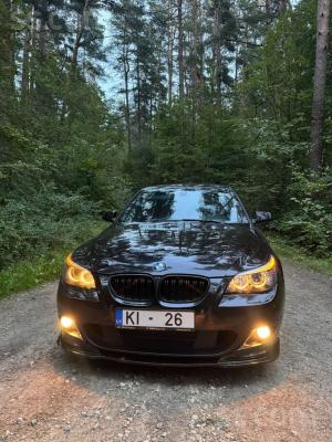 Melns BMW 525 2007 Rīga, ar dzinēja tilpumu 3.00 L un nobraukumu 440 tūkst. km par 7000 €, foto 3 vietnē AUTOMOTO.COM.LV