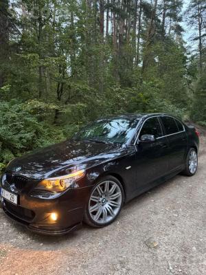 Melns BMW 525 2007 Rīga, ar dzinēja tilpumu 3.00 L un nobraukumu 440 tūkst. km par 7000 €, foto 4 vietnē AUTOMOTO.COM.LV