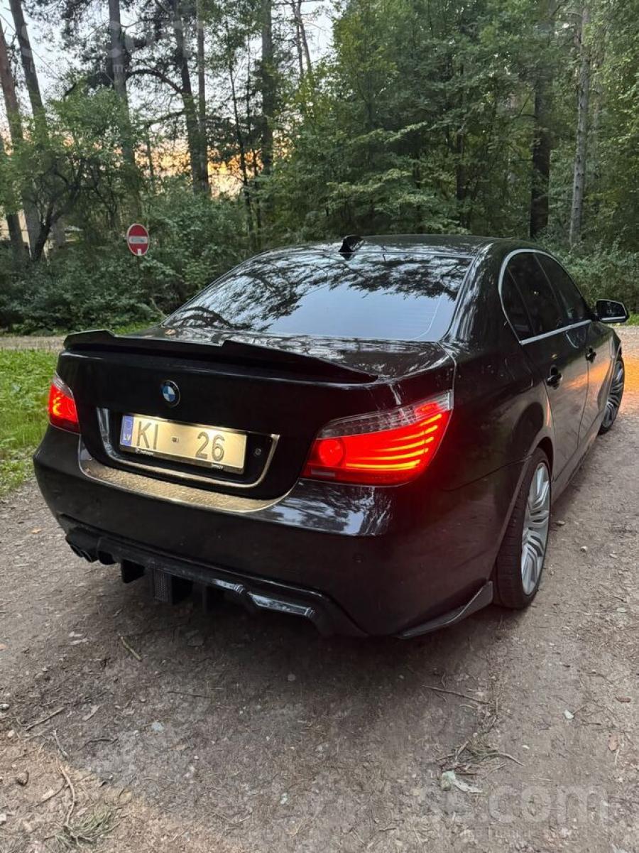 Melns BMW 525 2007 Rīga, ar dzinēja tilpumu 3.00 L un nobraukumu 440 tūkst. km par 7000 €, foto 5 vietnē AUTOMOTO.COM.LV
