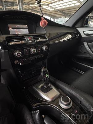 Melns BMW 525 2007 Rīga, ar dzinēja tilpumu 3.00 L un nobraukumu 440 tūkst. km par 7000 €, foto 11 vietnē AUTOMOTO.COM.LV