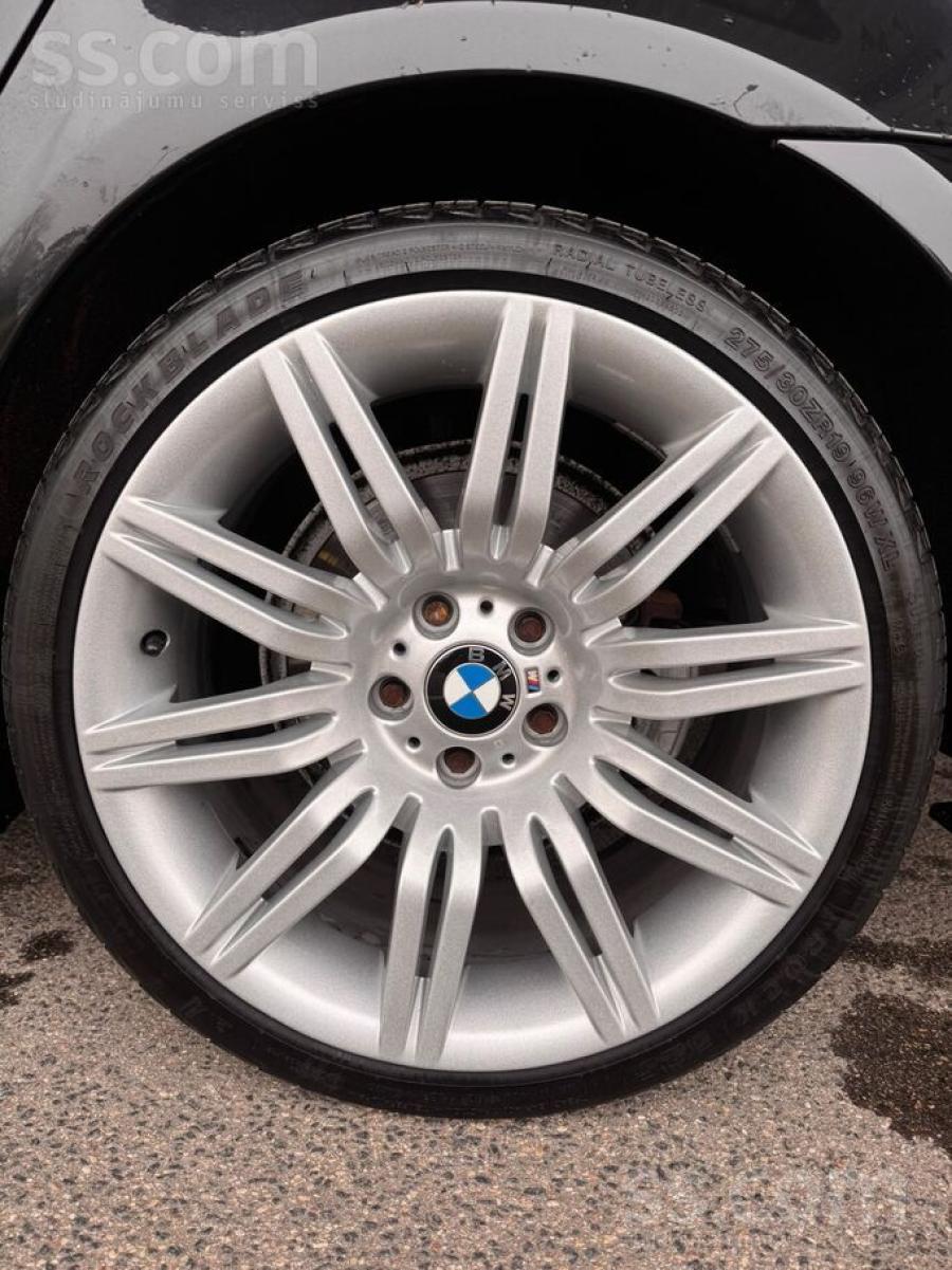 Melns BMW 525 2007 Rīga, ar dzinēja tilpumu 3.00 L un nobraukumu 440 tūkst. km par 7000 €, foto 17 vietnē AUTOMOTO.COM.LV
