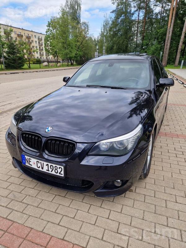 Black BMW 525 2008 in Ogre, with an engine capacity of 3.00 L and mileage of 328 thousand km for 6800 €, photo 1 on AUTOMOTO.COM.LV