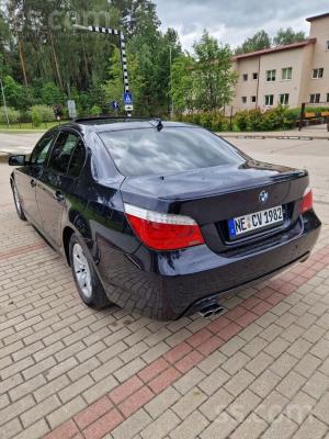 Black BMW 525 2008 in Ogre, with an engine capacity of 3.00 L and mileage of 328 thousand km for 6800 €, photo 6 on AUTOMOTO.COM.LV