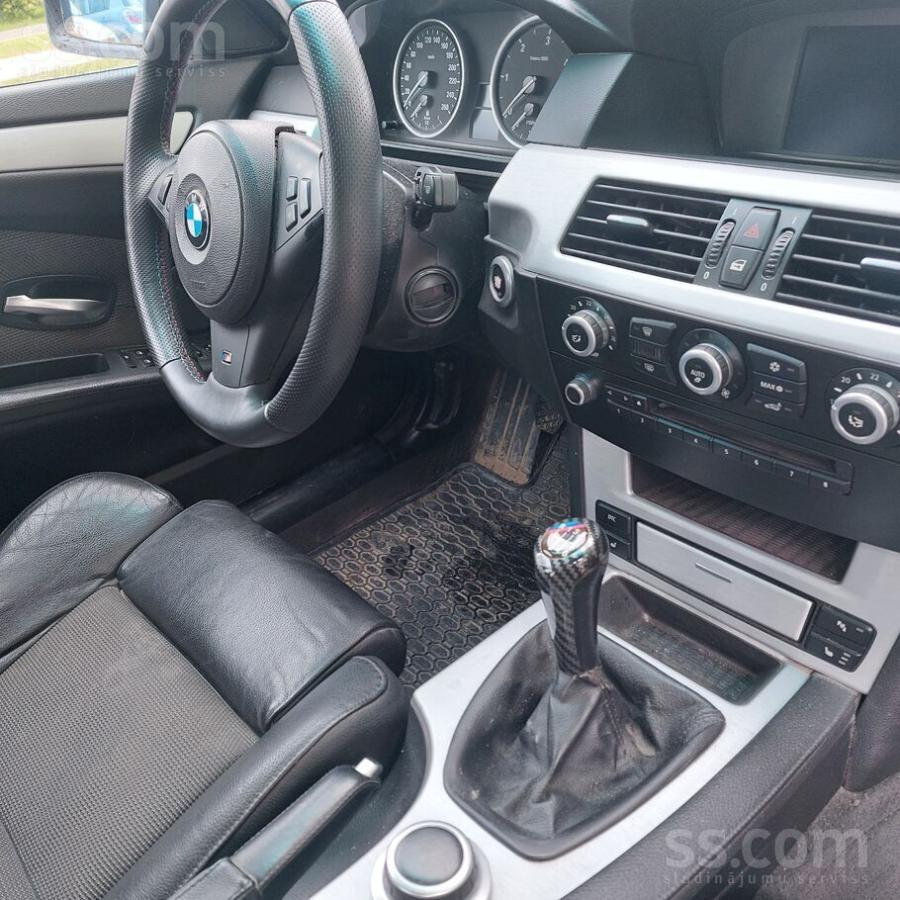Black BMW 525 2008 in Riga, with an engine capacity of 3.00 L and mileage of 398 thousand km for 3800 €, photo 9 on AUTOMOTO.COM.LV