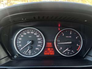 Black BMW 525 2008 in Kaunas, with an engine capacity of 2.99 L and mileage of 295 thousand km for 4200 €, photo 18 on AUTOMOTO.COM.LV