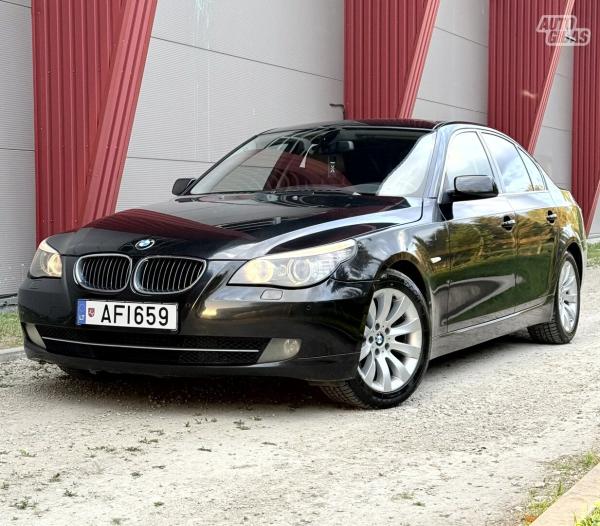 Black BMW 525 2008 in Kaunas, with an engine capacity of 3.00 L and mileage of 349 thousand km for 4750 €, photo 1 on AUTOMOTO.COM.LV