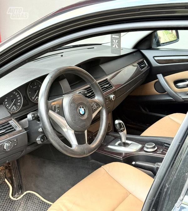 Black BMW 525 2008 in Kaunas, with an engine capacity of 3.00 L and mileage of 349 thousand km for 4750 €, photo 6 on AUTOMOTO.COM.LV