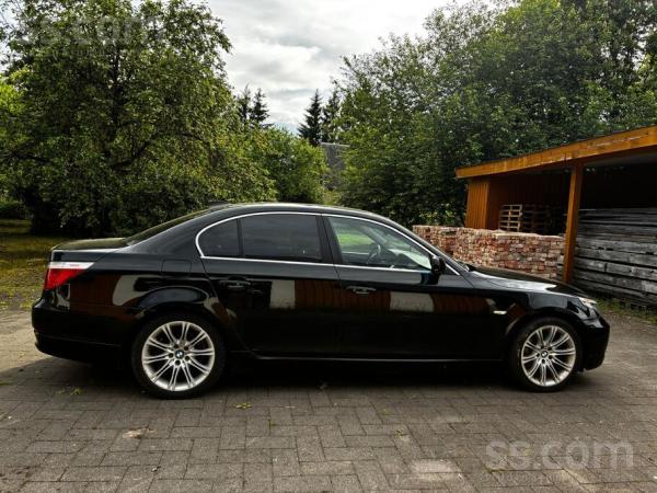 Черный БМВ 525 2008 в Юрмала, объемом двигателя 3.00 л и пробегом 398 тыс. км за 4450 €, фото 2 на AUTOMOTO.COM.LV