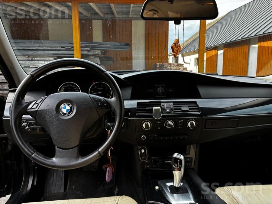 Black BMW 525 2008 in Jurmala, with an engine capacity of 3.00 L and mileage of 398 thousand km for 4450 €, photo 9 on AUTOMOTO.COM.LV