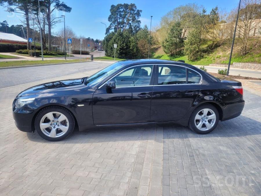 Black BMW 525 2008 in Ventspils, with an engine capacity of 3.00 L and mileage of 218 thousand km for 6150 €, photo 11 on AUTOMOTO.COM.LV