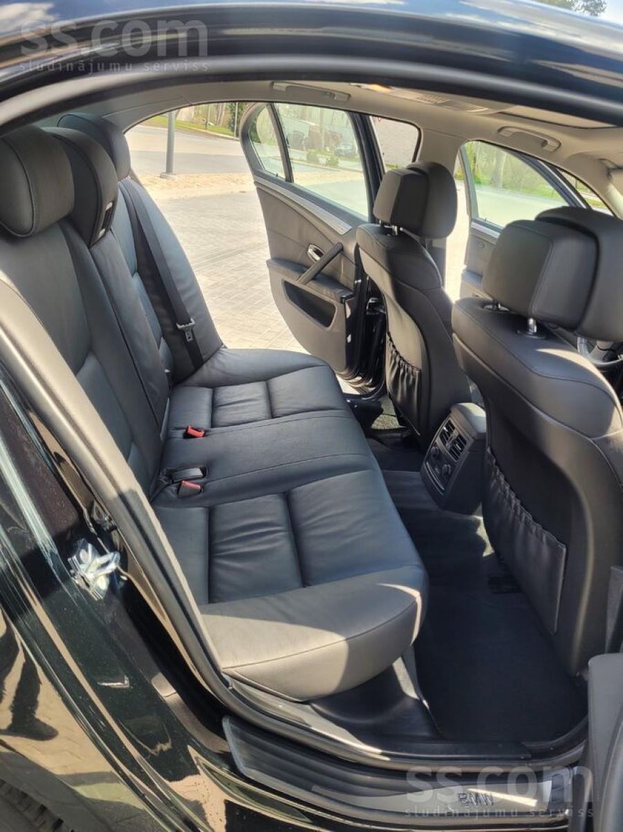 Black BMW 525 2008 in Ventspils, with an engine capacity of 3.00 L and mileage of 218 thousand km for 6150 €, photo 18 on AUTOMOTO.COM.LV