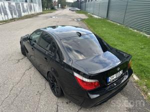 Melns BMW 525 2008 Rīga, ar dzinēja tilpumu 3.00 L un nobraukumu 305 tūkst. km par 6650 €, foto 7 vietnē AUTOMOTO.COM.LV