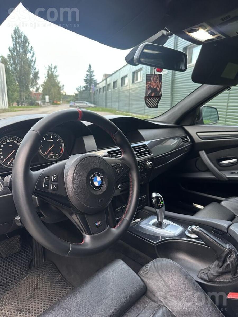 Melns BMW 525 2008 Rīga, ar dzinēja tilpumu 3.00 L un nobraukumu 305 tūkst. km par 6650 €, foto 10 vietnē AUTOMOTO.COM.LV