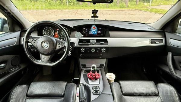 Black BMW 525 2008 in Kraslava, with an engine capacity of 3.00 L and mileage of 340 thousand km for 6200 €, photo 5 on AUTOMOTO.COM.LV