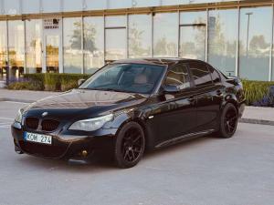 Melns BMW 525 2008 Viļņa, ar dzinēja tilpumu 2.99 L un nobraukumu 500 tūkst. km par 4200 €, foto  vietnē AUTOMOTO.COM.LV