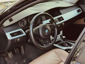 Black BMW 525 2008 in Vilnius, with an engine capacity of 2.99 L and mileage of 500 thousand km for 4200 €, photo 19 on AUTOMOTO.COM.LV