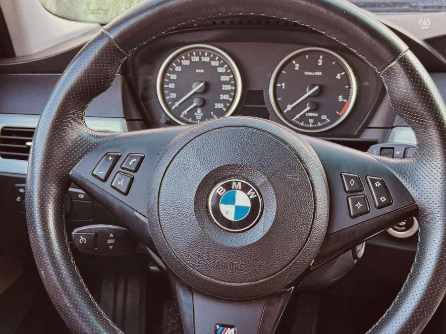 Black BMW 525 2008 in Vilnius, with an engine capacity of 2.99 L and mileage of 500 thousand km for 4200 €, photo 24 on AUTOMOTO.COM.LV