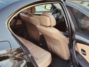 Black BMW 525 2008 in Vilnius, with an engine capacity of 2.99 L and mileage of 500 thousand km for 4200 €, photo 31 on AUTOMOTO.COM.LV