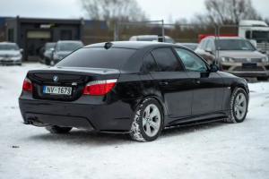 Melns BMW 525 2008 Liepāja, ar dzinēja tilpumu 3.00 L un nobraukumu 385 tūkst. km par 6500 €, foto 5 vietnē AUTOMOTO.COM.LV