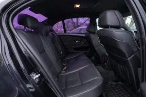 Melns BMW 525 2008 Liepāja, ar dzinēja tilpumu 3.00 L un nobraukumu 385 tūkst. km par 6500 €, foto 14 vietnē AUTOMOTO.COM.LV