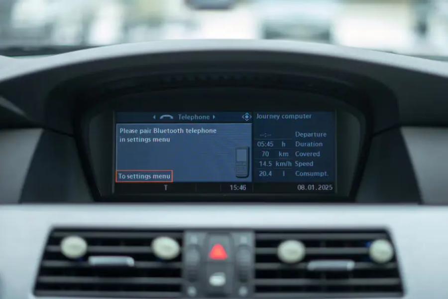 Melns BMW 525 2008 Liepāja, ar dzinēja tilpumu 3.00 L un nobraukumu 385 tūkst. km par 6500 €, foto 28 vietnē AUTOMOTO.COM.LV