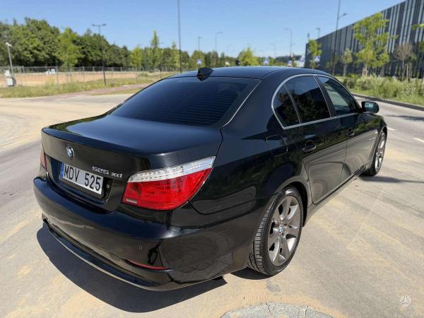 Черный БМВ 525 2008 в Вильнюс, объемом двигателя 2.99 л и пробегом 292 тыс. км за 4350 €, фото 1 на AUTOMOTO.COM.LV