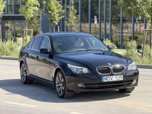 Melns BMW 525 2008 Viļņa, ar dzinēja tilpumu 2.99 L un nobraukumu 292 tūkst. km par 4350 €, foto 10 vietnē AUTOMOTO.COM.LV
