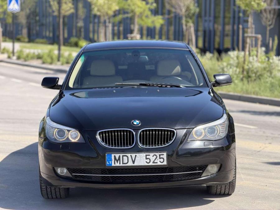 Melns BMW 525 2008 Viļņa, ar dzinēja tilpumu 2.99 L un nobraukumu 292 tūkst. km par 4350 €, foto 11 vietnē AUTOMOTO.COM.LV