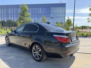 Melns BMW 525 2008 Viļņa, ar dzinēja tilpumu 3.00 L un nobraukumu 291 tūkst. km par 4250 €, foto 6 vietnē AUTOMOTO.COM.LV