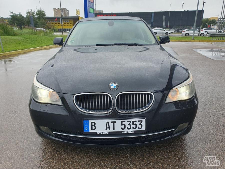 Melns BMW 525 2008 Kauņa, ar dzinēja tilpumu 3.00 L un nobraukumu 350 tūkst. km par 4200 €, foto 8 vietnē AUTOMOTO.COM.LV