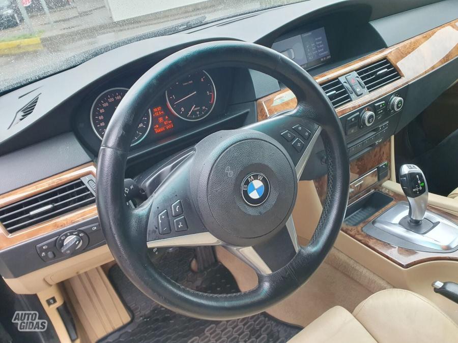 Melns BMW 525 2008 Kauņa, ar dzinēja tilpumu 3.00 L un nobraukumu 350 tūkst. km par 4200 €, foto 13 vietnē AUTOMOTO.COM.LV