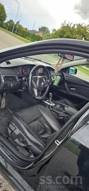 Melns BMW 525 2008 Bauska, ar dzinēja tilpumu 3.00 L un nobraukumu 447 tūkst. km par 3900 €, foto 6 vietnē AUTOMOTO.COM.LV