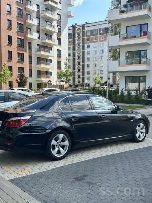 Melns BMW 525 2008 Rīga, ar dzinēja tilpumu 3.00 L un nobraukumu 378 tūkst. km par 4995 €, foto 5 vietnē AUTOMOTO.COM.LV