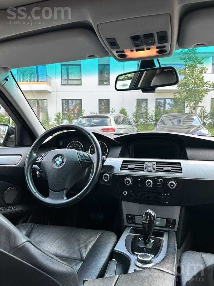 Melns BMW 525 2008 Rīga, ar dzinēja tilpumu 3.00 L un nobraukumu 378 tūkst. km par 4995 €, foto 9 vietnē AUTOMOTO.COM.LV