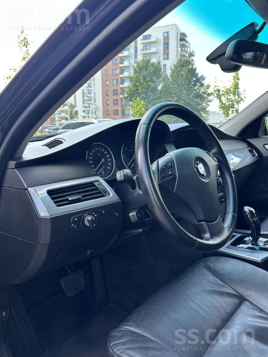 Melns BMW 525 2008 Rīga, ar dzinēja tilpumu 3.00 L un nobraukumu 378 tūkst. km par 4995 €, foto 11 vietnē AUTOMOTO.COM.LV