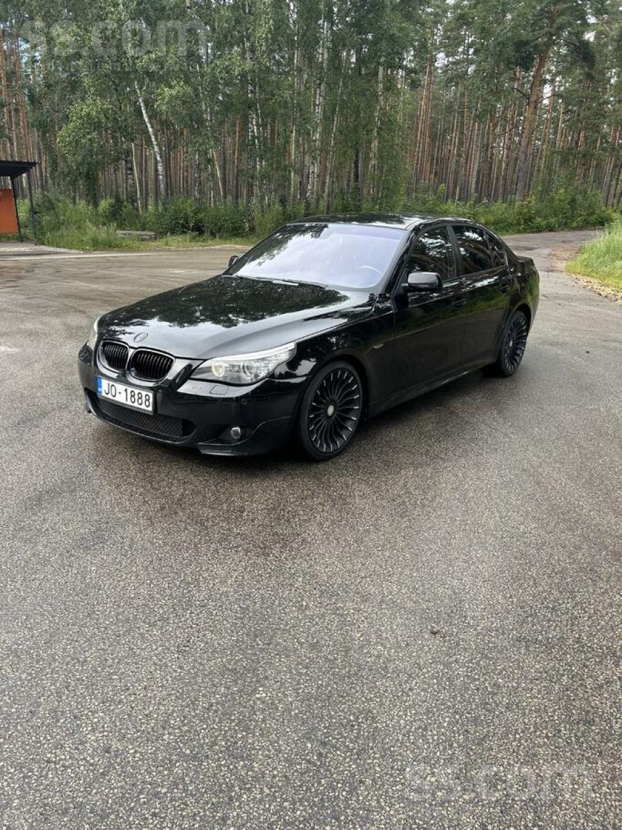 Black BMW 525 2008 in Riga, with an engine capacity of 3.00 L and mileage of 312 thousand km for 8000 €, photo 5 on AUTOMOTO.COM.LV
