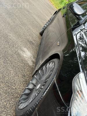 Black BMW 525 2008 in Riga, with an engine capacity of 3.00 L and mileage of 312 thousand km for 8000 €, photo 18 on AUTOMOTO.COM.LV