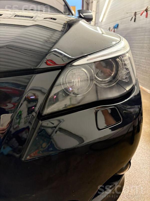 Black BMW 525 2008 in Riga, with an engine capacity of 3.00 L and mileage of 312 thousand km for 7499 €, photo 6 on AUTOMOTO.COM.LV