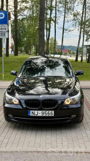 Black BMW 525 2008 in Riga, with an engine capacity of 3.00 L and mileage of 337 thousand km for 6000 €, photo  on AUTOMOTO.COM.LV