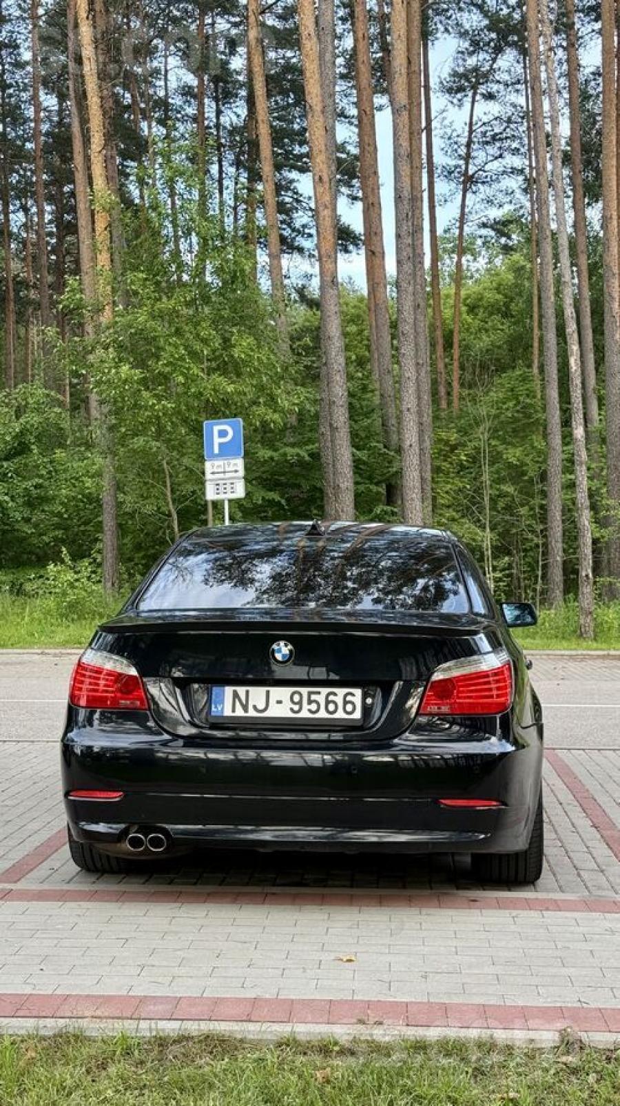 Melns BMW 525 2008 Rīga, ar dzinēja tilpumu 3.00 L un nobraukumu 337 tūkst. km par 6000 €, foto 4 vietnē AUTOMOTO.COM.LV