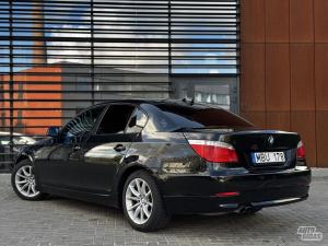 Black BMW 525 2008 in Klaipeda, with an engine capacity of 2.50 L and mileage of 300 thousand km for 3450 €, photo 3 on AUTOMOTO.COM.LV
