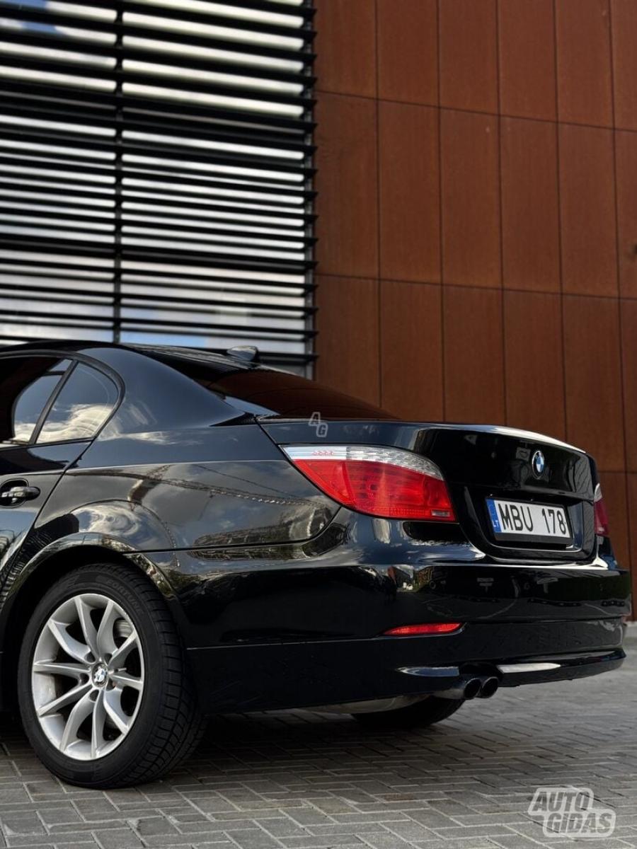Black BMW 525 2008 in Klaipeda, with an engine capacity of 2.50 L and mileage of 300 thousand km for 3450 €, photo 9 on AUTOMOTO.COM.LV