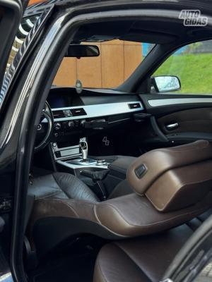 Black BMW 525 2008 in Klaipeda, with an engine capacity of 2.50 L and mileage of 300 thousand km for 3450 €, photo 10 on AUTOMOTO.COM.LV