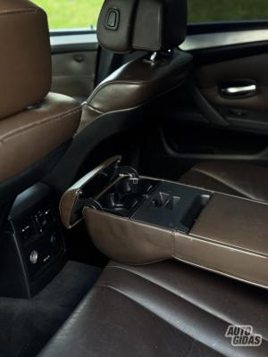 Black BMW 525 2008 in Klaipeda, with an engine capacity of 2.50 L and mileage of 300 thousand km for 3450 €, photo 14 on AUTOMOTO.COM.LV