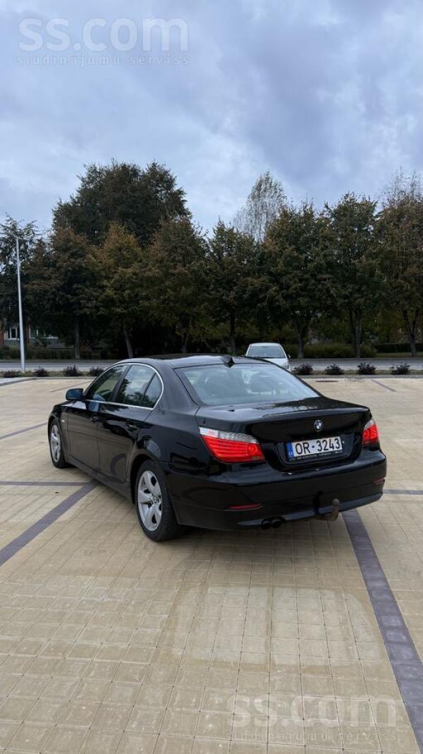 Melns BMW 525 2008 Rīga, ar dzinēja tilpumu 3.00 L un nobraukumu 330 tūkst. km par 4000 €, foto 4 vietnē AUTOMOTO.COM.LV