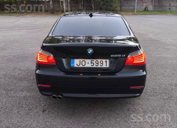 BMW 525 2008 in Jelgava on AUTOMOTO.COM.LV Black BMW 525 2008 in Jelgava, with an engine capacity of 3.00 L and mileage of 261 thousand km for 4100 €, photo 7 on AUTOMOTO.COM.LV