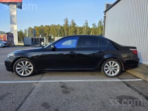 Black BMW 525 2008 in Riga, with an engine capacity of 3.00 L and mileage of 0 thousand km for 7300 €, photo 6 on AUTOMOTO.COM.LV
