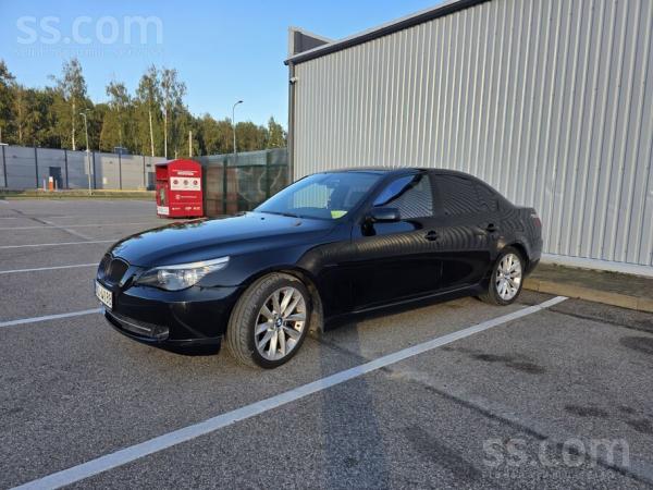 BMW 525 2008 in Riga on AUTOMOTO.COM.LV Black BMW 525 2008 in Riga, with an engine capacity of 3.00 L and mileage of 0 thousand km for 7300 €, photo 7 on AUTOMOTO.COM.LV