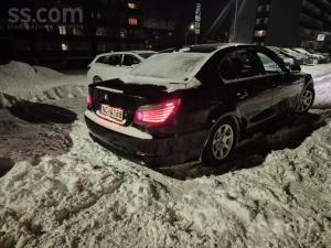 Black BMW 525 2008 in Riga, with an engine capacity of 3.00 L and mileage of 0 thousand km for 7300 €, photo 12 on AUTOMOTO.COM.LV